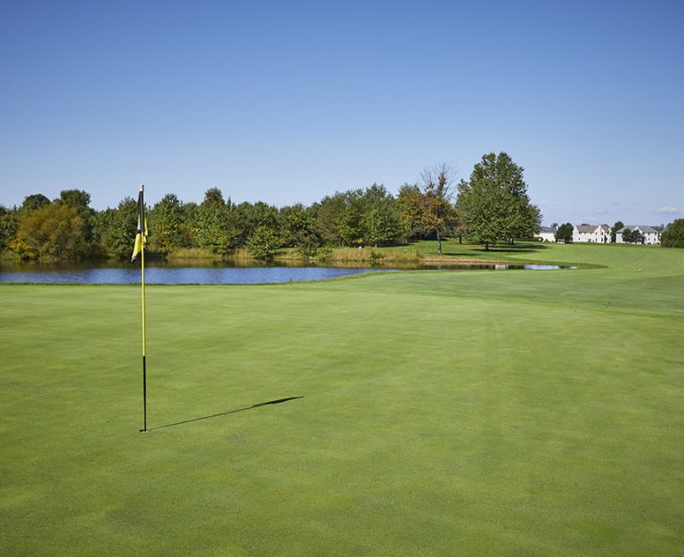 Deerwood Public Golf Course and Country Club